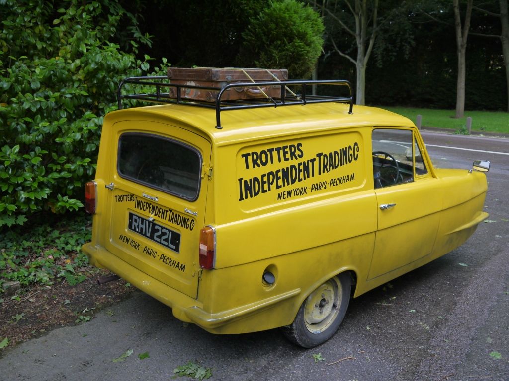 1973 Reliant Regal Supervan | Star Car Hire