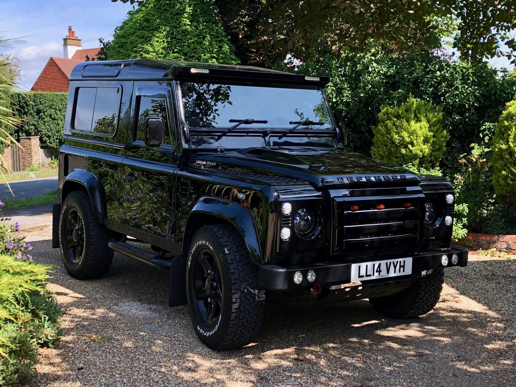 2014 Land Rover Defender 90 | Star Car Hire