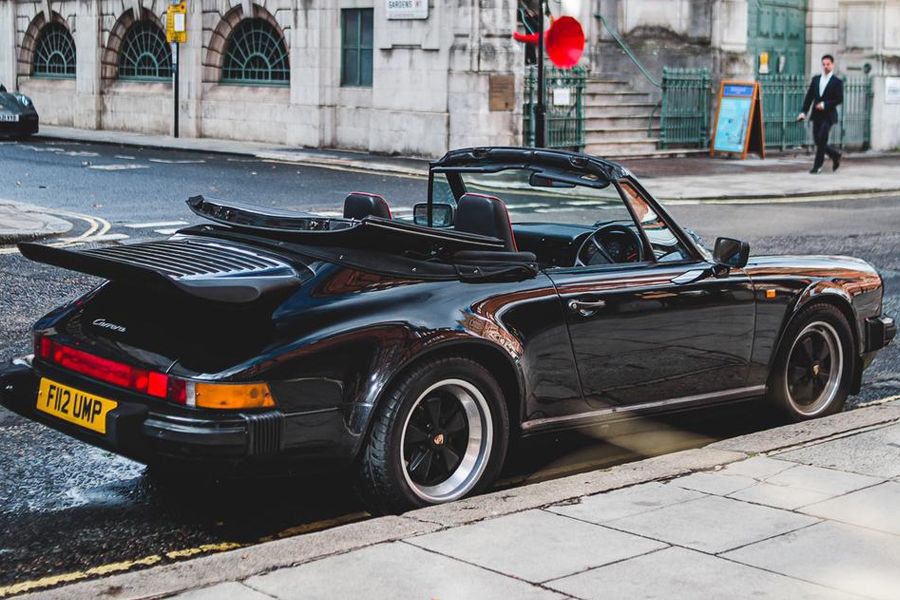 1989 Porsche Carrera | Star Car Hire