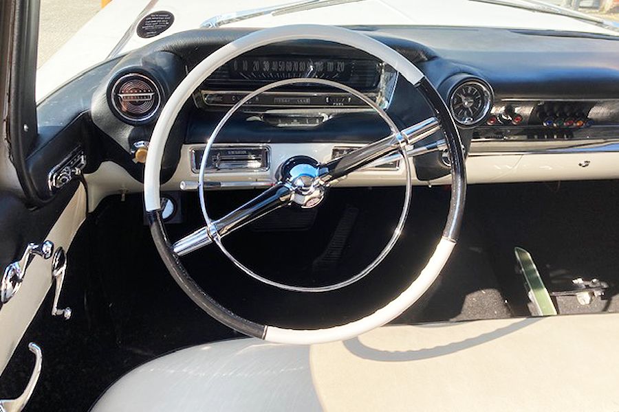 1959 Cadillac Miller-Meteor | Star Car Hire
