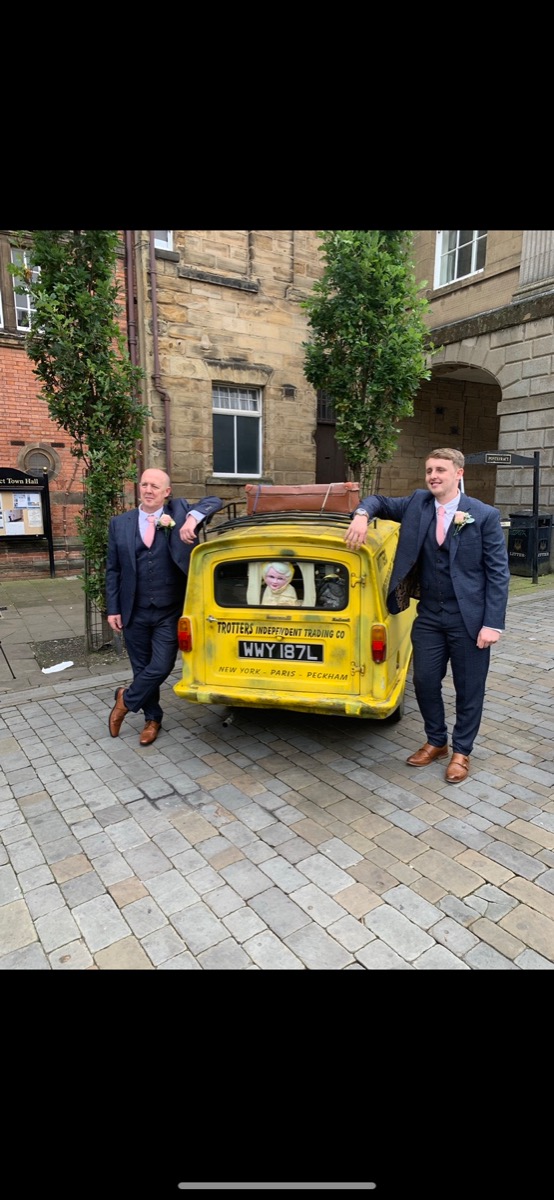 1972 Reliant Regal Supervan | Star Car Hire