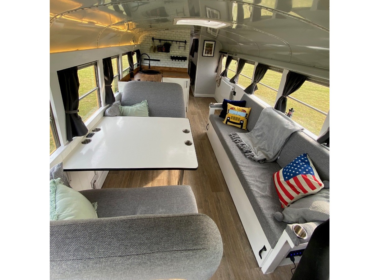 1991 International School Bus | Star Car Hire